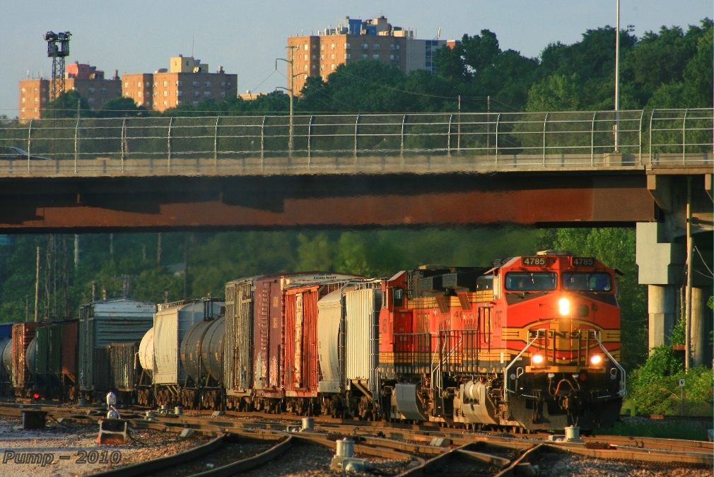 Southbound BNSF Mixed Freight Train